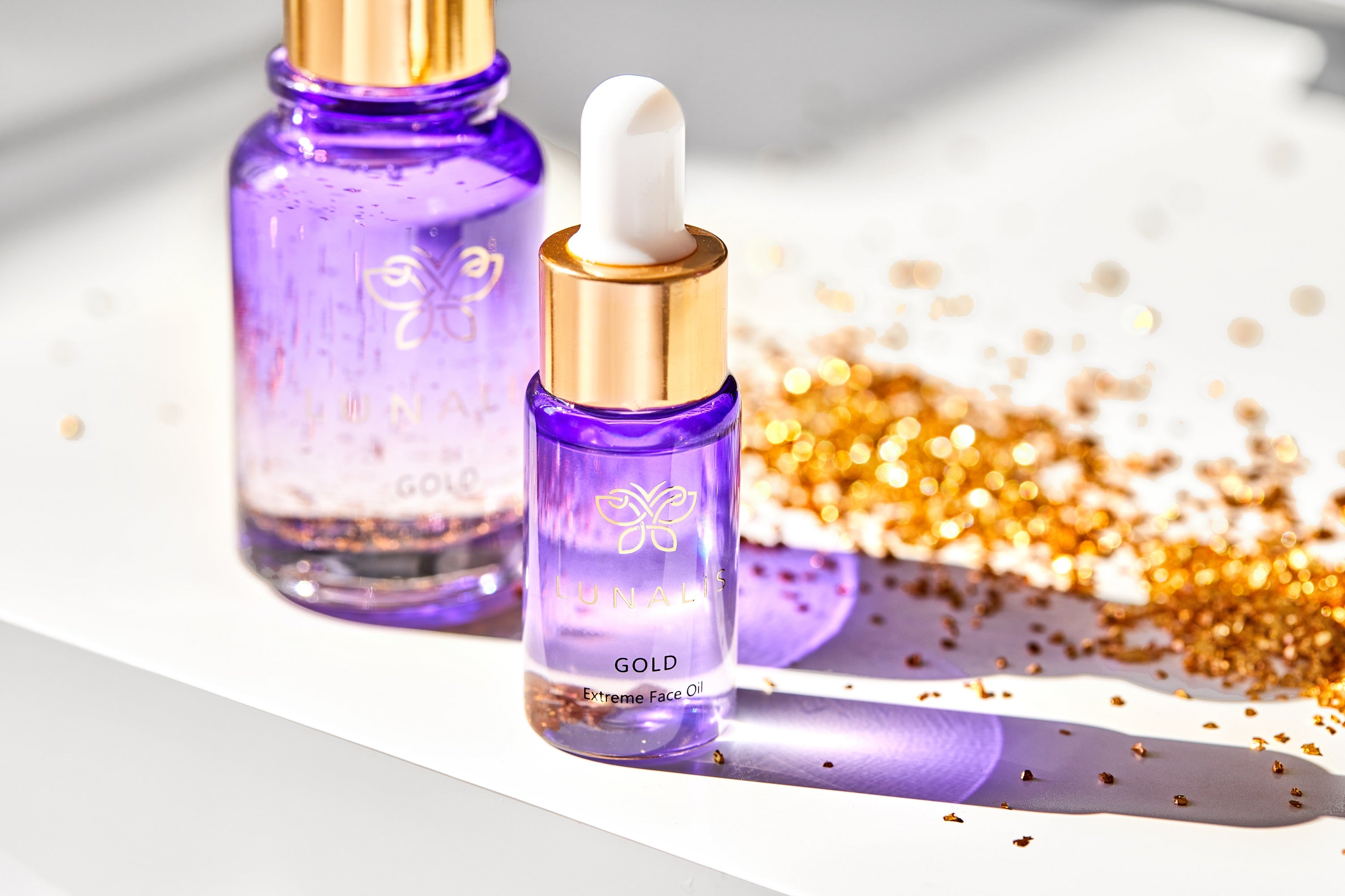 Aceite facial: ¿qué es y cómo se aplica? - Lunalis Cosmetics – Lunalis ...